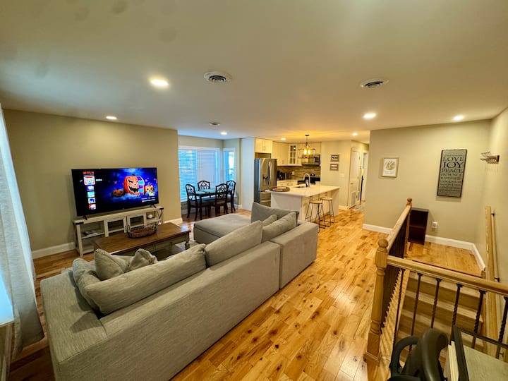 Parkside Retreat - 2 Bdr With Off Street Parking - Albany, NY