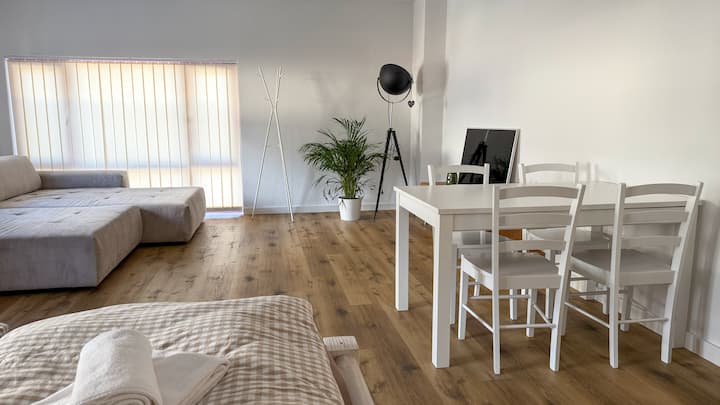Well Located Apartment In Visp - Blatten bei Naters
