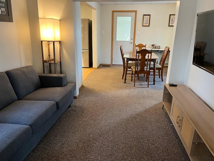 2 Bedroom House With Yard - Marshall, MN