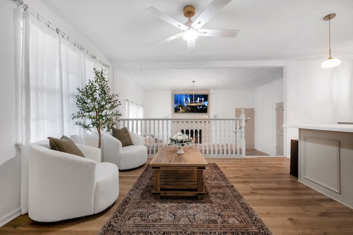 Historic Havana's Horseshoe Bungalow! - Havana, FL