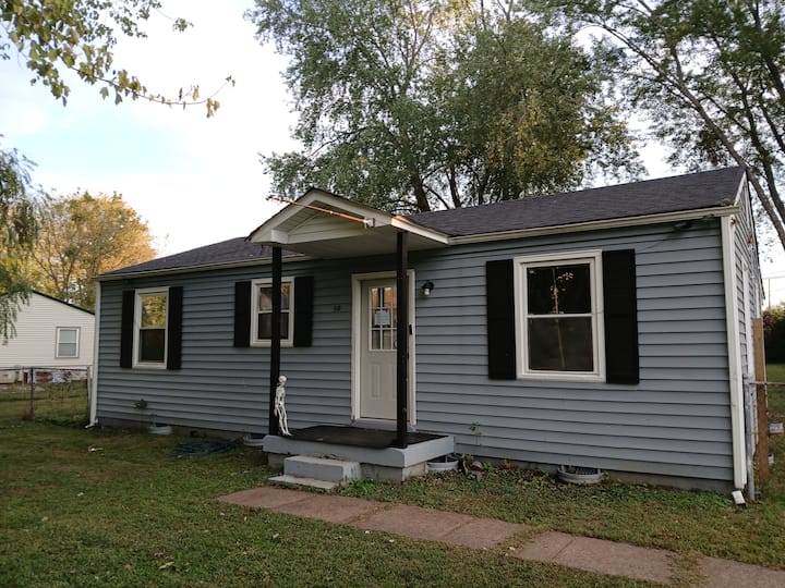 Room In A Very Peacefull Neighborhood. - Clarksville, TN