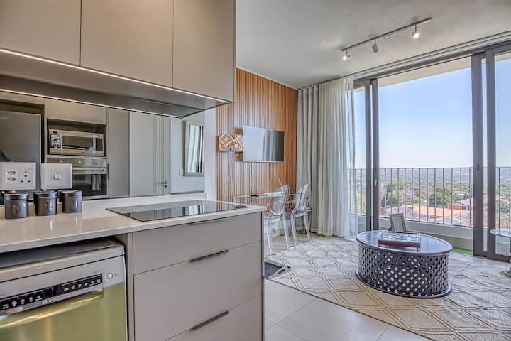 Casa Vista I Skyline Views @ One Rosebank - Johannesburg