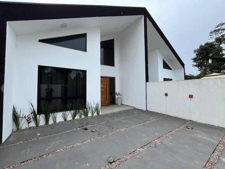 Casa Grande C/ Piscina A 500m Da Praia - Itapoá