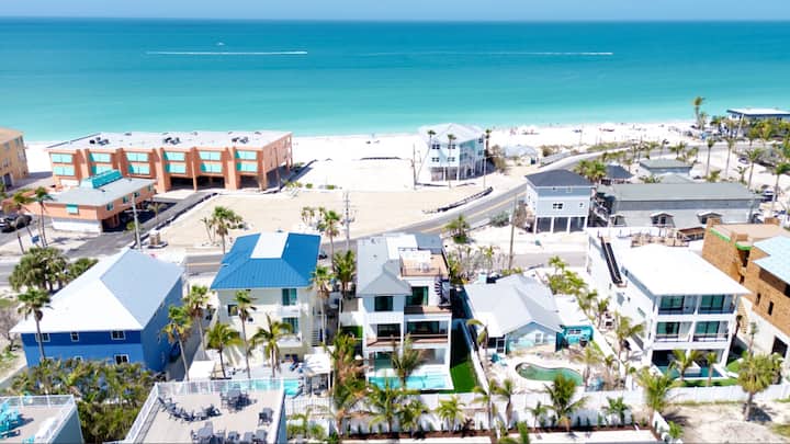 Seaclusion~across From The Beach~ Heat Pool! - Bradenton Beach