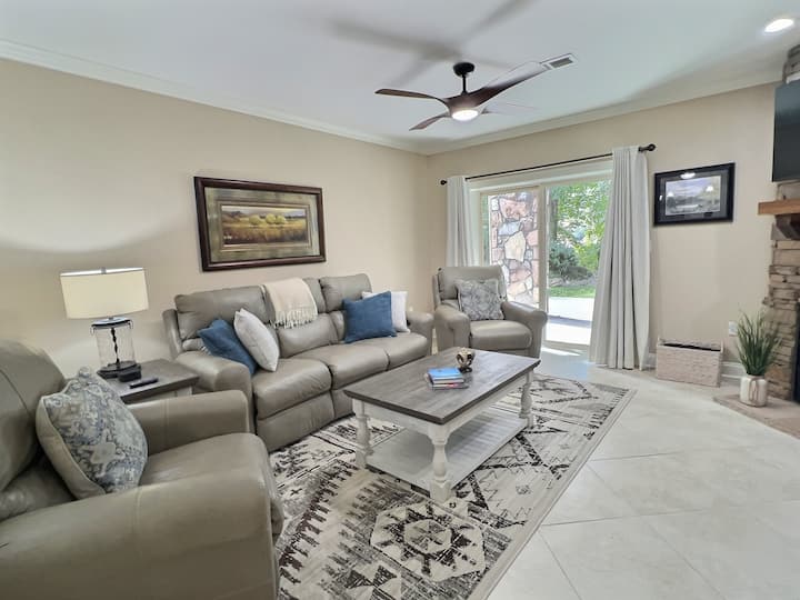 Downtown Gatlinburg's Smoky Bear Crossing - Gatlinburg, TN