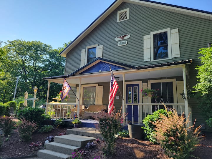 The Pentwater House - Pentwater, MI