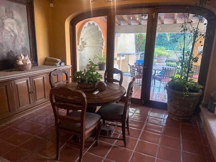 Casa De Lujo A Minutos De La Playa Con Alberca - Cancún