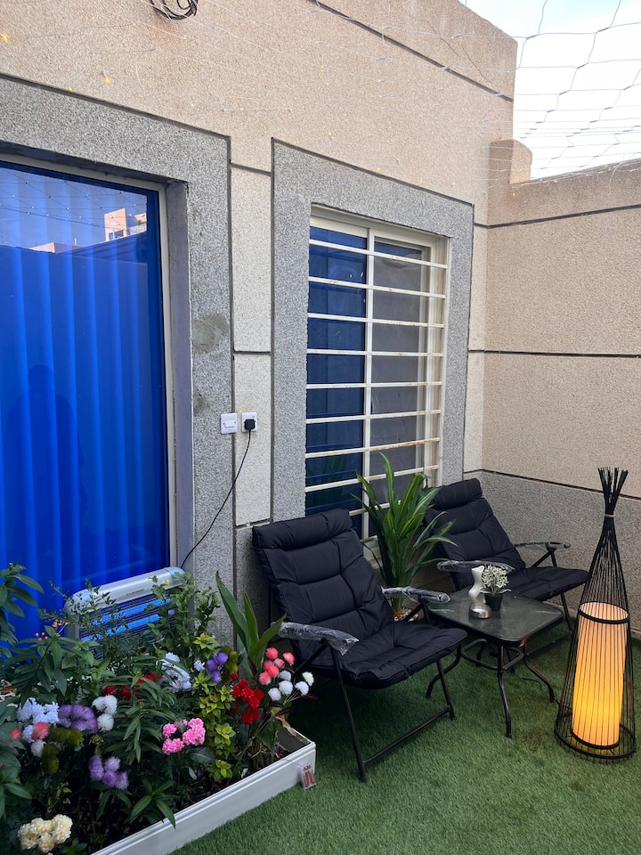 أورا ، حي لبن - Riyad