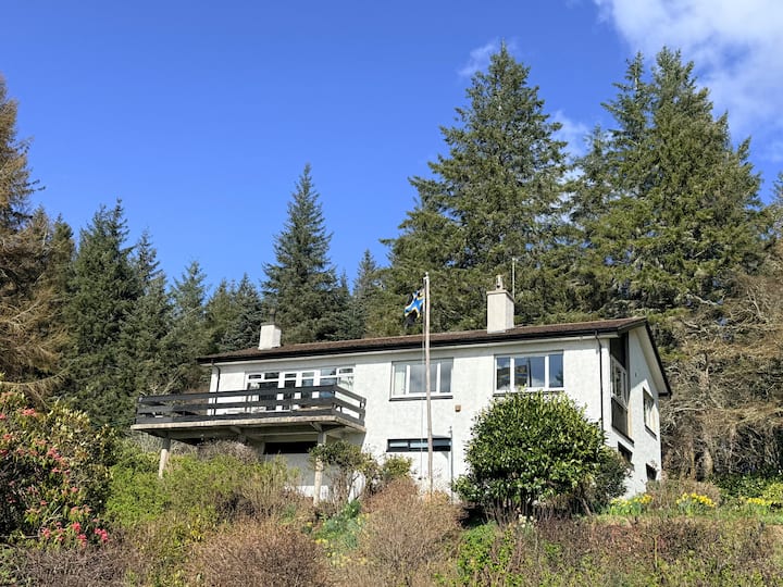 Lochside House Complete With Private Woodland - Thurso
