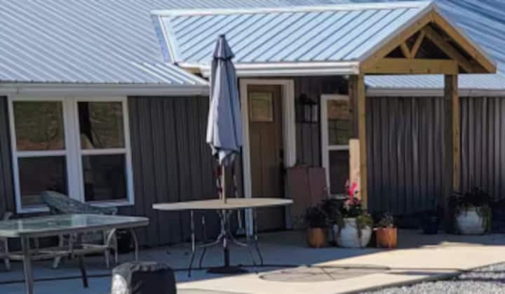 Cluckingham Palace - Morganton, NC