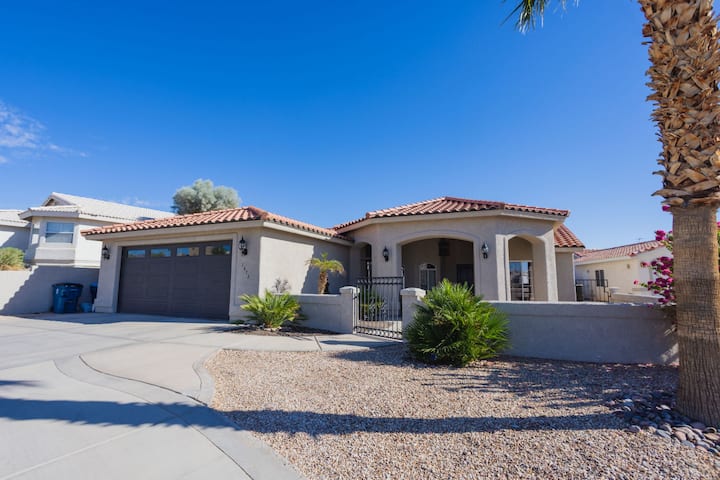 Old World Charm With Lake Views - Lake Havasu City, AZ