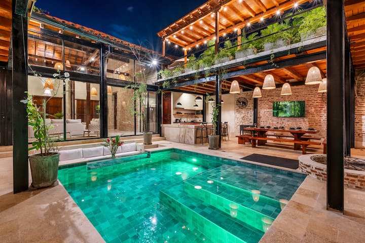 Casa Lotus 10bdr Mansion Minimalist Colonial Charm - Cartagena
