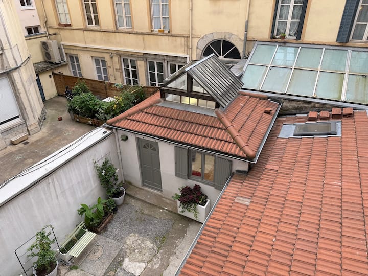 La Plus Petite Maison De Lyon – Séjour Unique ! - Lyon
