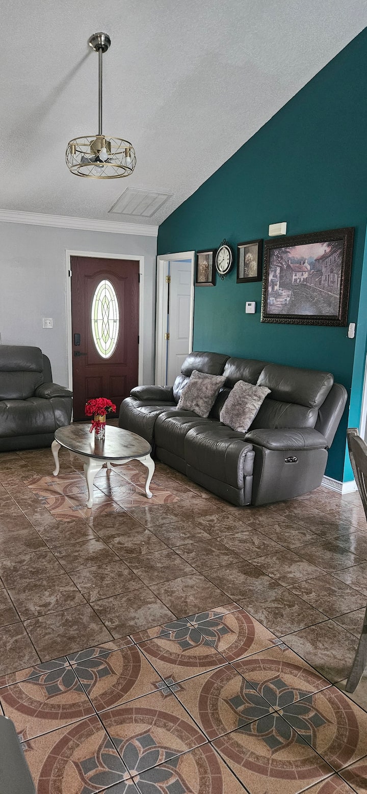 Casa Muy Limpia En Una áRea Muy Segura - Charlotte, NC