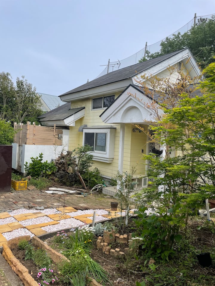 ゴルフ場目の前、温泉、無料駐車場あり、バーベキュー可 - Kawana