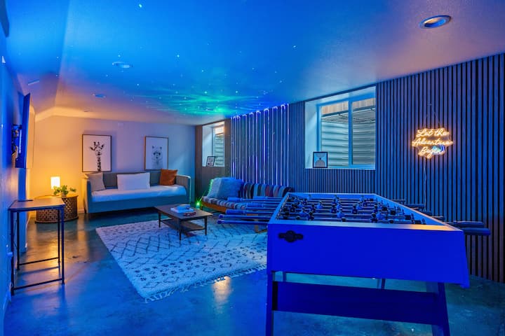 Historic Midtown Gem W/ Retro Game Room & Firepit - Reno, NV