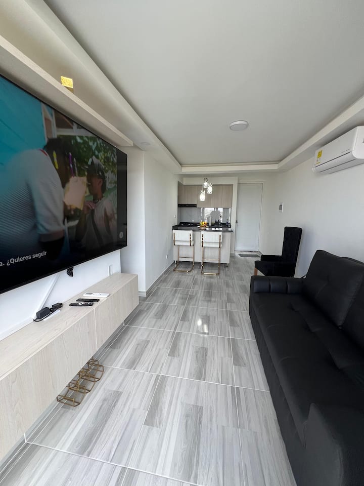 Located In The Heart Of The City - Cali