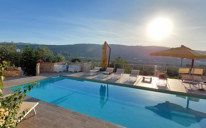 Ampio Bilocale In Villa Con Piscina - Rodi Garganico