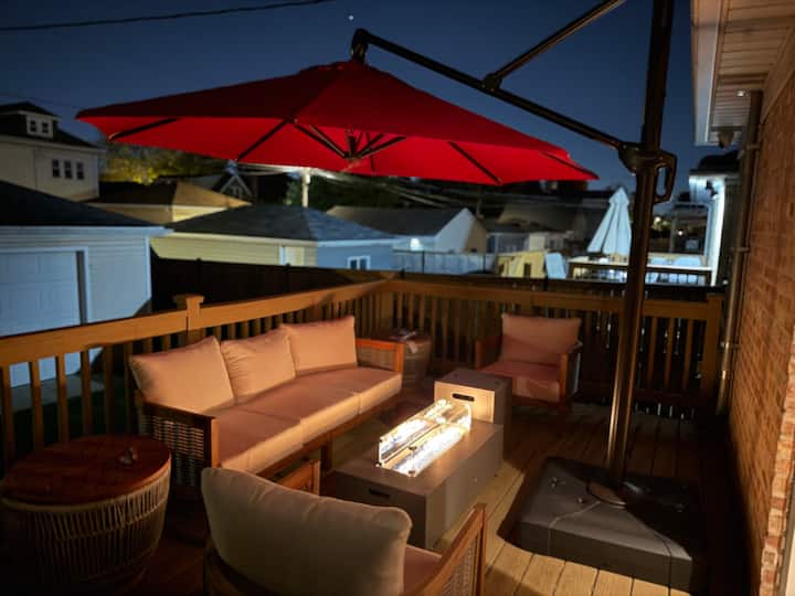 5br Home W/ 2-car Garage | Family & Work Friendly - Evanston, IL