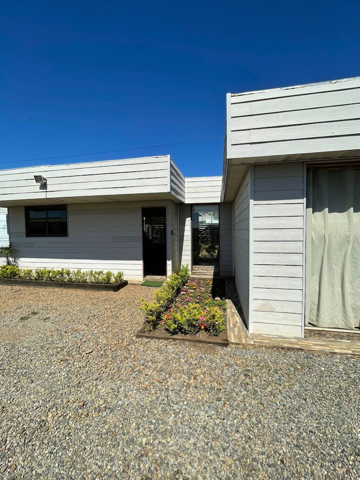 Cabaña Marina Con Tinaja A 500 Mts De La Playa - Pelluhue