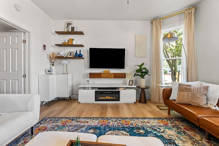 Play • Rest • Gather | Family 4br Near Downtown - Fort Wayne, IN