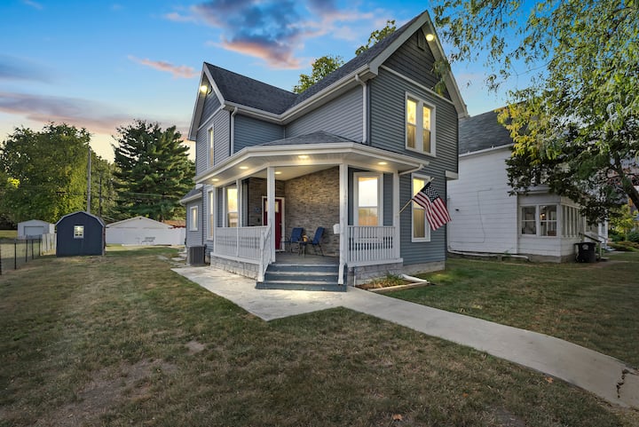Play • Rest • Gather | Family 4br Near Downtown - Fort Wayne, IN