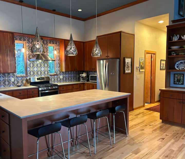 The Southeast Retreat - Eugene, OR