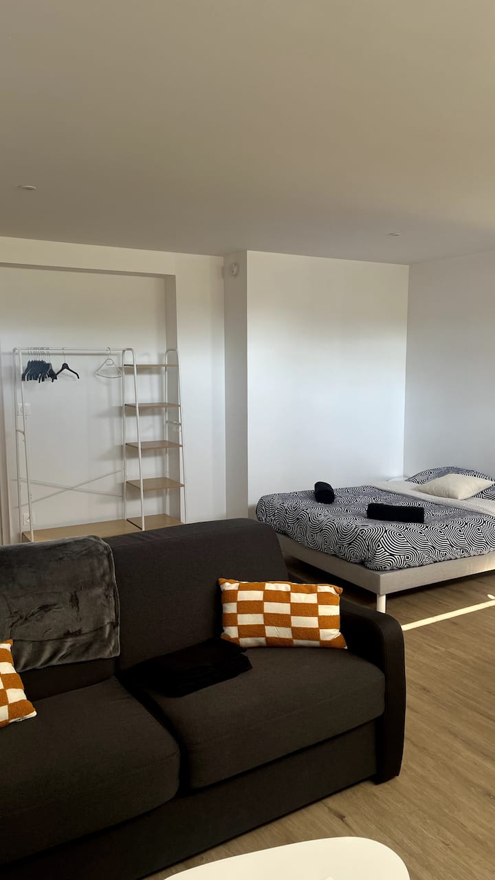 Studio Lumineux Laval Centre – Wi-fi Et Cuisine - Laval