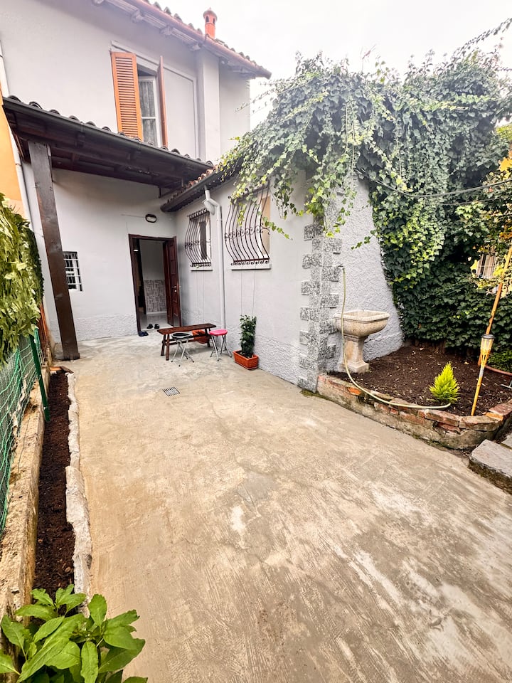 Casa Indipendente In Citta Giardino Pavia Centro - Pavie