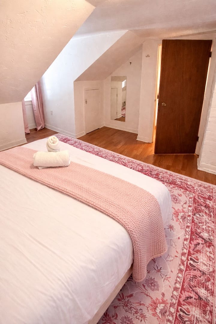 Apartment In Cambridge 2bd/1bath - Downtown - Boston