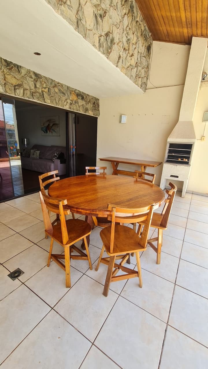 Amplo Apartamento, Bairro Nobre - Maringá - Maringá