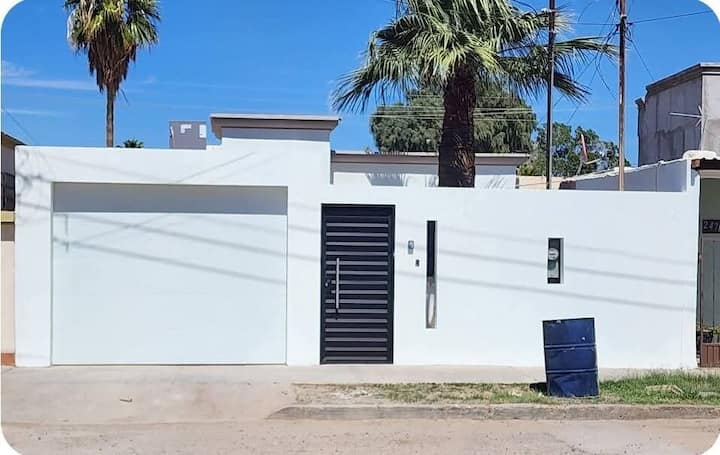 Casa Centrica, Muy Segura A Minutos De La Garita - San Luis Río Colorado