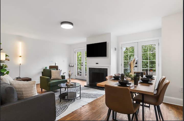 Stylish & Charming Centrally Located 4bedroom Home - Washington Navy Yard, DC