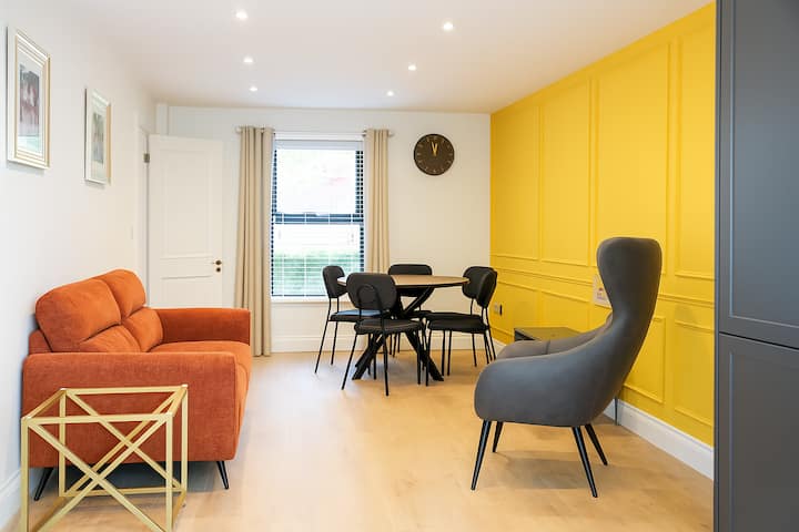 Entire 2 Bedroom House Cork City Centre, Ireland - Cork