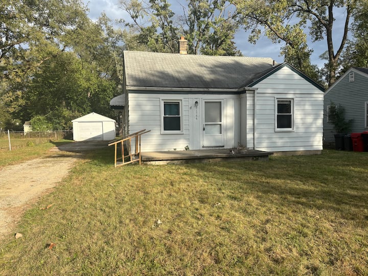 Southfield Oasis - Near Hospital - Livonia, MI