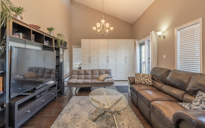 Northern Haven Properties-arctic Luxe Stay - Yellowknife