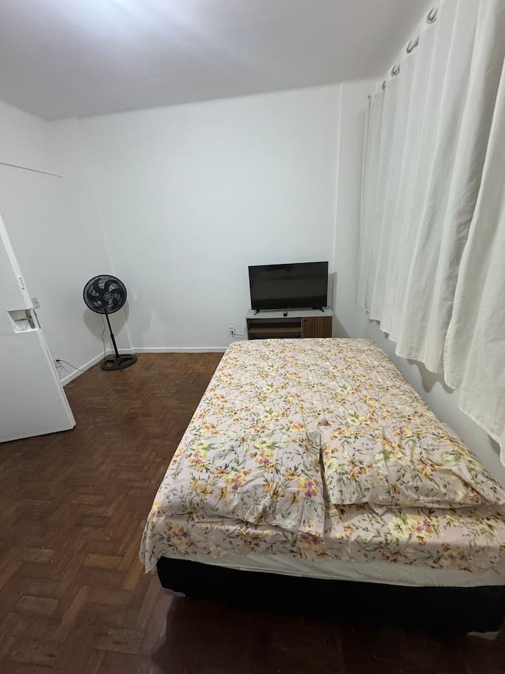 Apartamento, Tipo Kitnet. - Barra