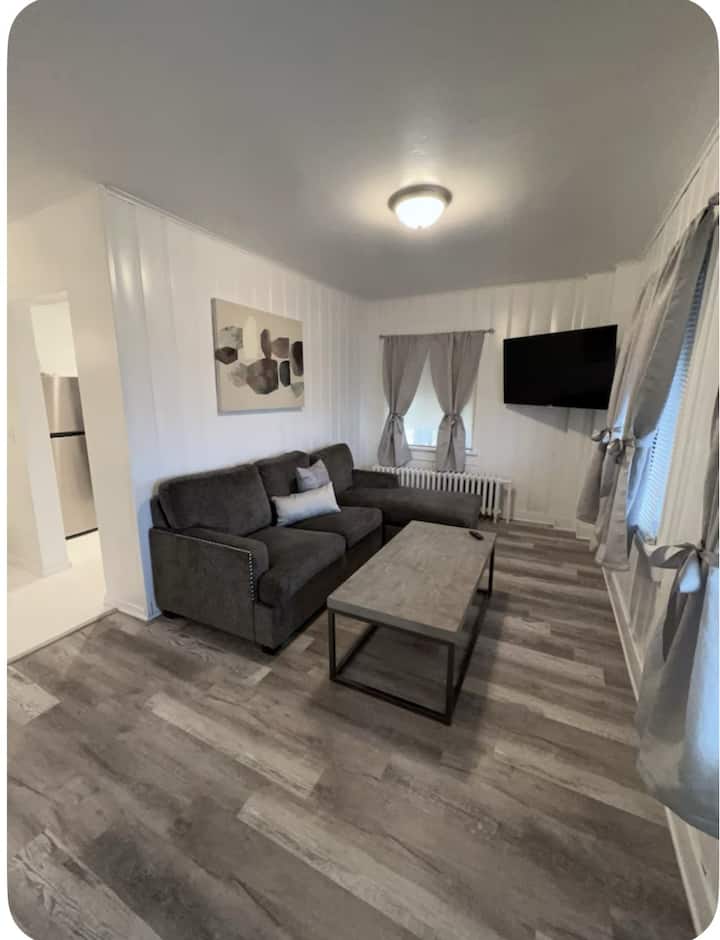 The Pelican - 1bed Apt On 2nd Floor - Klamath Falls, OR