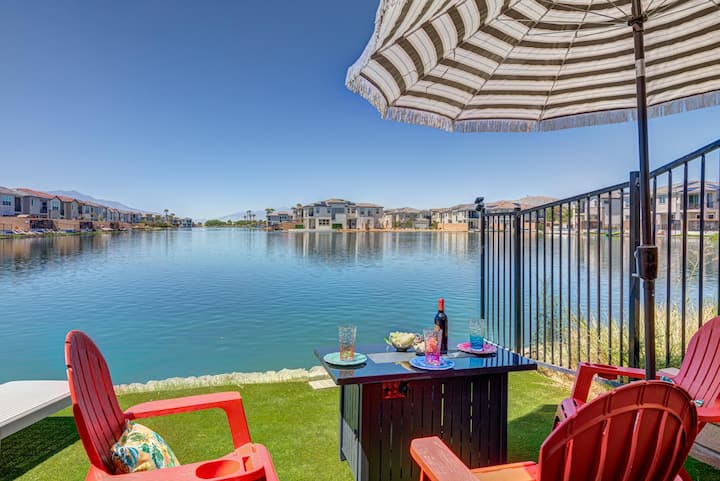 Coachella Valley Lakeside Villa With Amazing Views - Coachella, CA