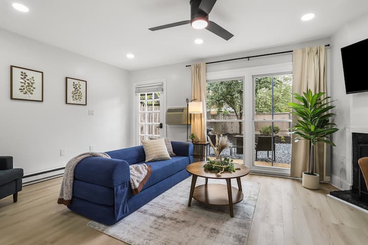 Modern & Elegant Retreat Cozy Capitol Hill Getaway - Washington D. C., DC