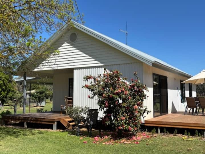 "Maroondah Cottage" - Corowa