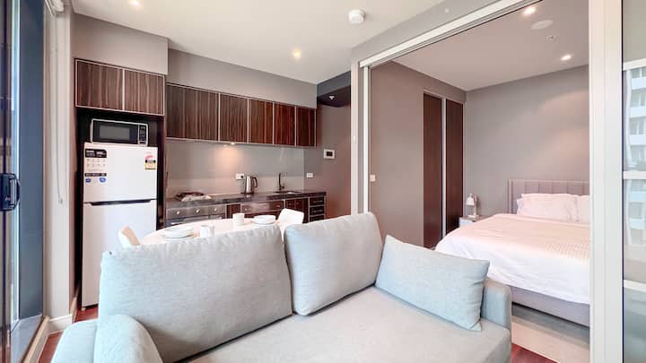 Urban Chic 1-bedroom Hideaway In Melbourne City - Melbourne
