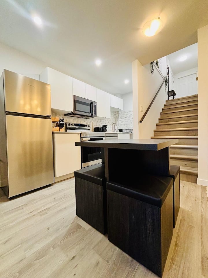 Brand New Luxury 2 Br Suite In Prime Location - Lethbridge