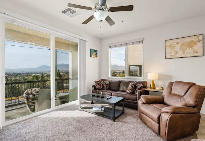 Reno Skyline Condo - Sparks, NV