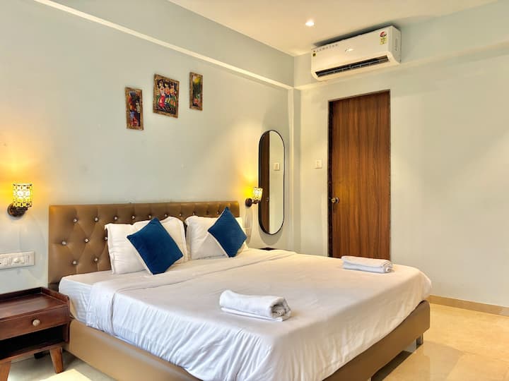 Misty Blues Delux Room - Lonavla