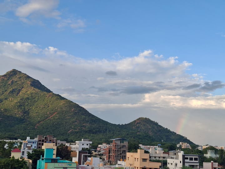 Our Doors Are Open, Our Hearts Are Warm - Tiruvannamalai