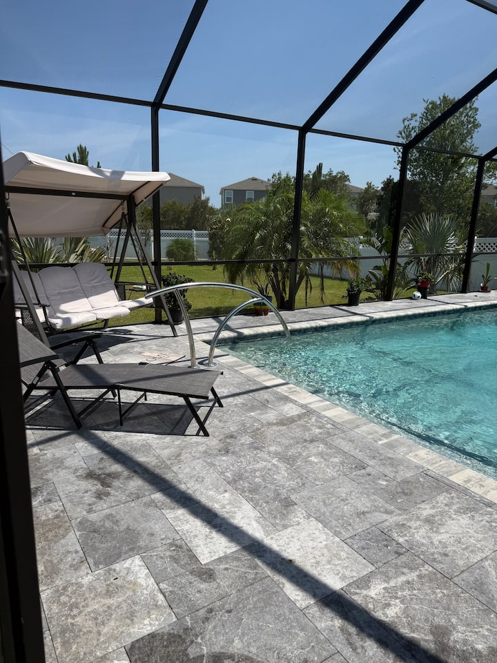 House By Lagoon - San Antonio, FL