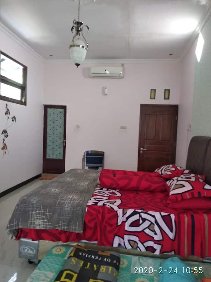 Home Stay Nyaman Akses Mudah Ke Kota, Tol, Bandara - Surakarta