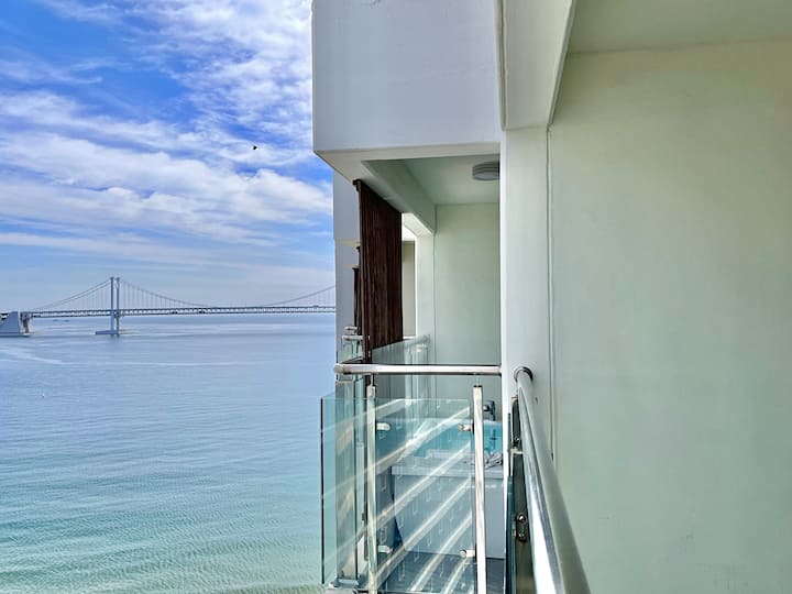 더퍼스트오션 광안 하프오션테라스B - Busan