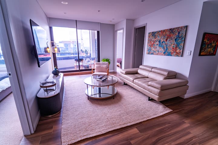 Luxury 2 Bedroom Apartment - Parramatta